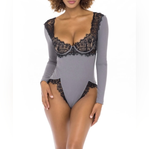 oh la la cheri | Tops | Nwt Oh La La Cheri Maria Long Sleeve Bodysuit | Poshmark